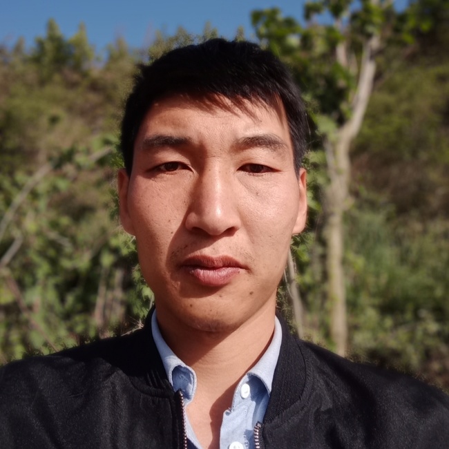 呆子by骑士大山谷图库